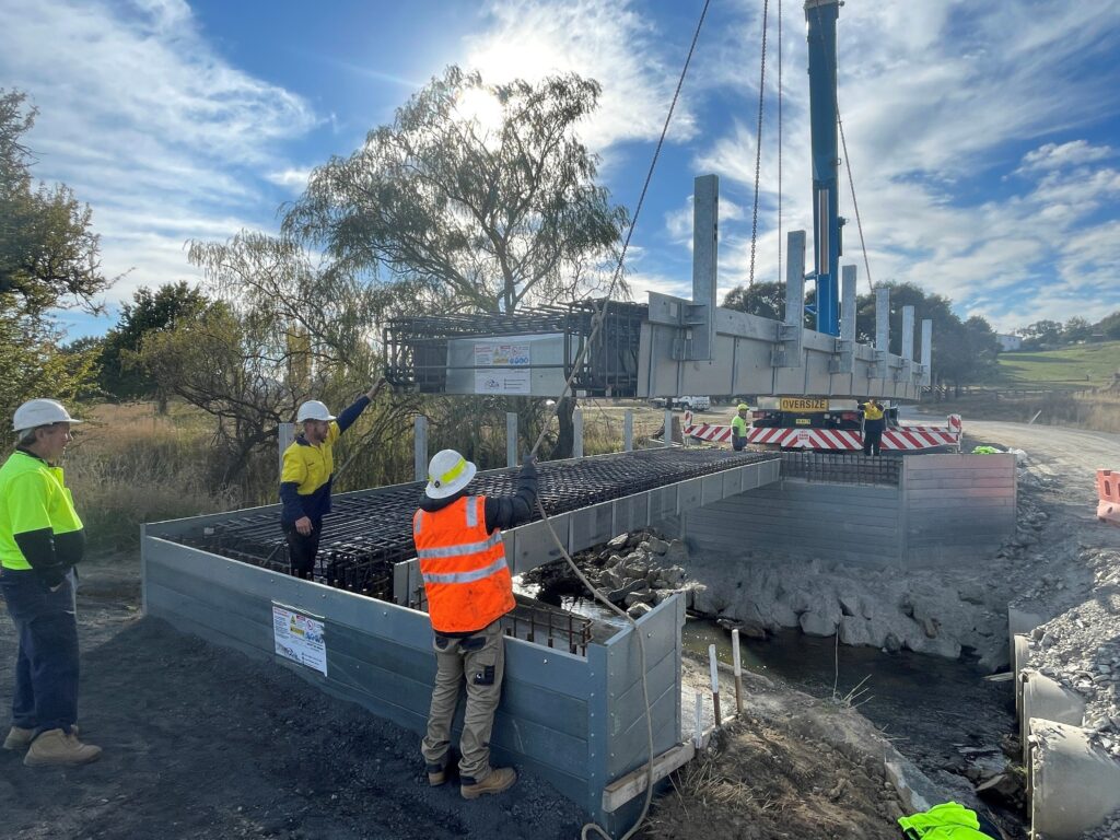 InQuik Modular Bridge System - constructsteel.org