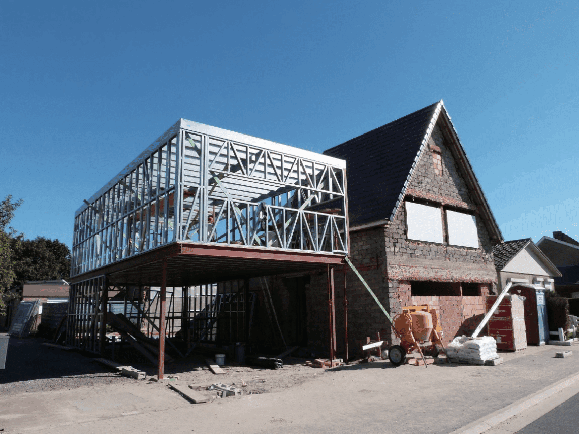 Light Steel Frame with High-strength Steel - constructsteel.org